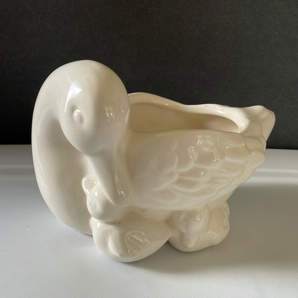 Avon | Accents | 984 Avon Swan With Babies Planter | Poshmark